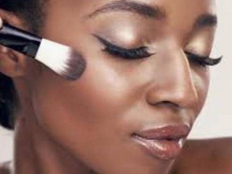 Focus sur le phénomène "make up" à Kinshasa